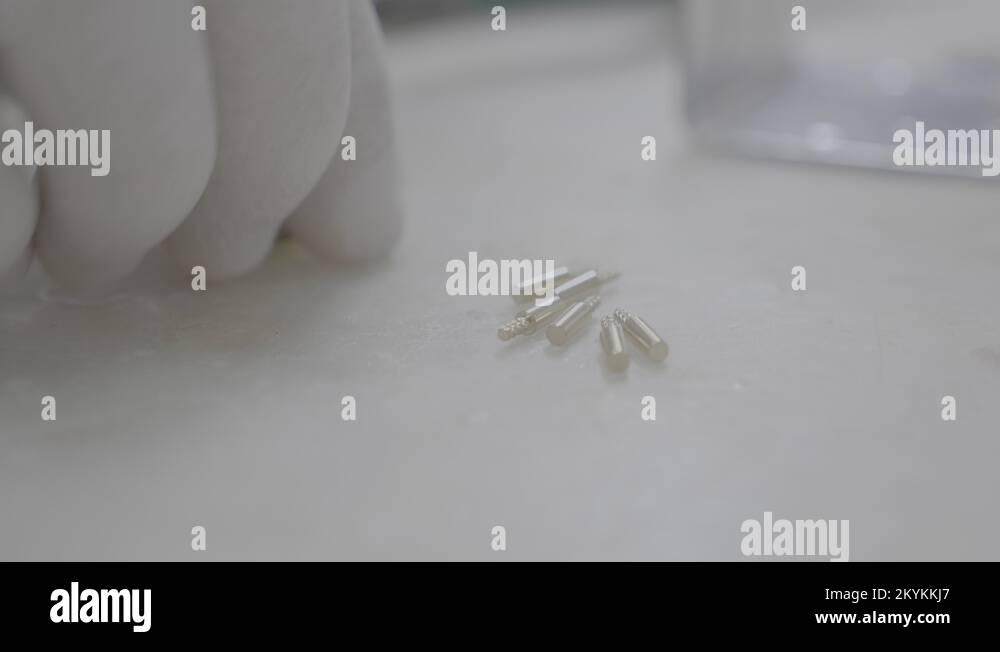 Screw anatomy Stock Videos & Footage - HD and 4K Video Clips - Alamy