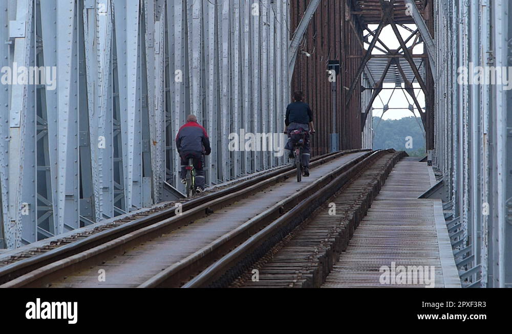 Dangerous riding Stock Videos & Footage - HD and 4K Video Clips - Alamy