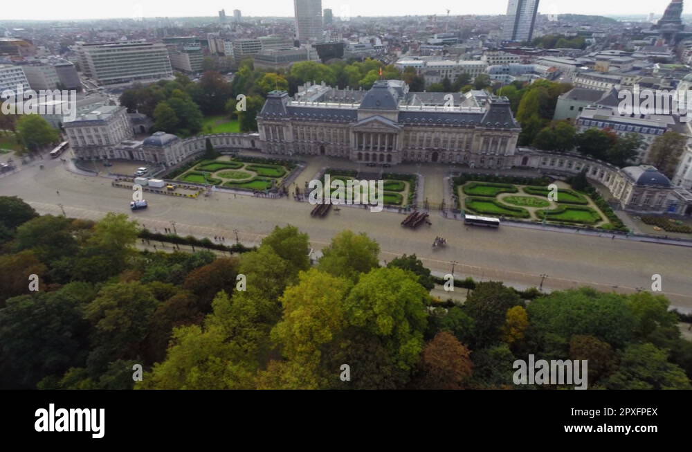 Marching square Stock Videos & Footage - HD and 4K Video Clips - Alamy
