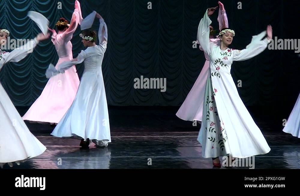 Folk dances performer Stock Videos & Footage - HD and 4K Video Clips ...
