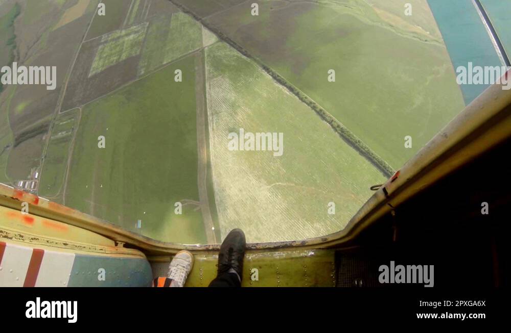 Action man parachute Stock Videos & Footage - HD and 4K Video Clips - Alamy
