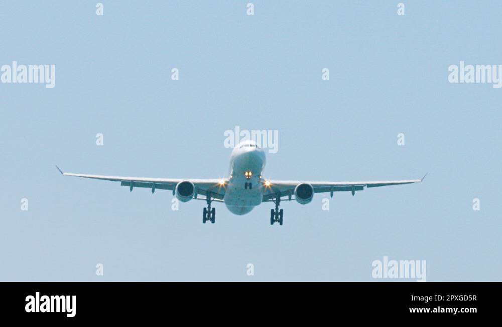 Jet engines Stock Videos & Footage - HD and 4K Video Clips - Alamy