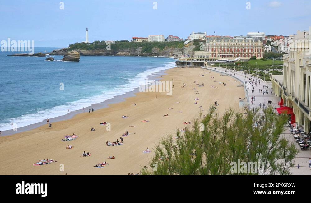 Grande plage plage Stock Videos & Footage - HD and 4K Video Clips - Alamy