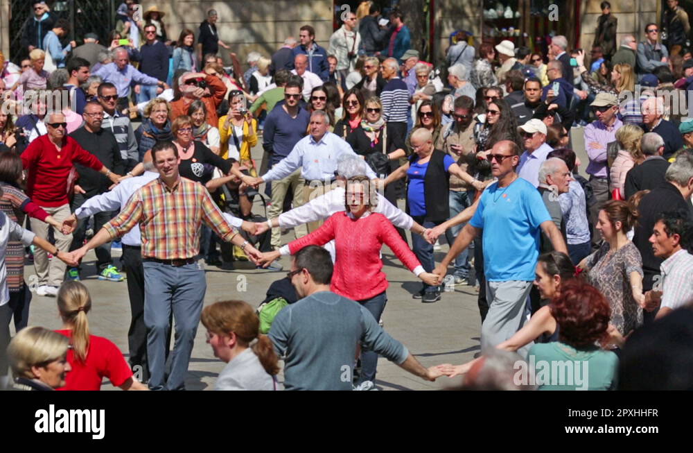 Dancing circle Stock Videos & Footage - HD and 4K Video Clips - Alamy