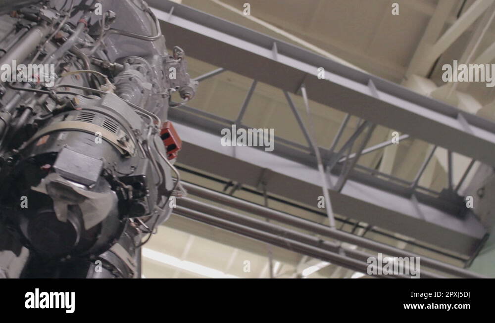 Jet engine repair Stock Videos & Footage - HD and 4K Video Clips - Alamy