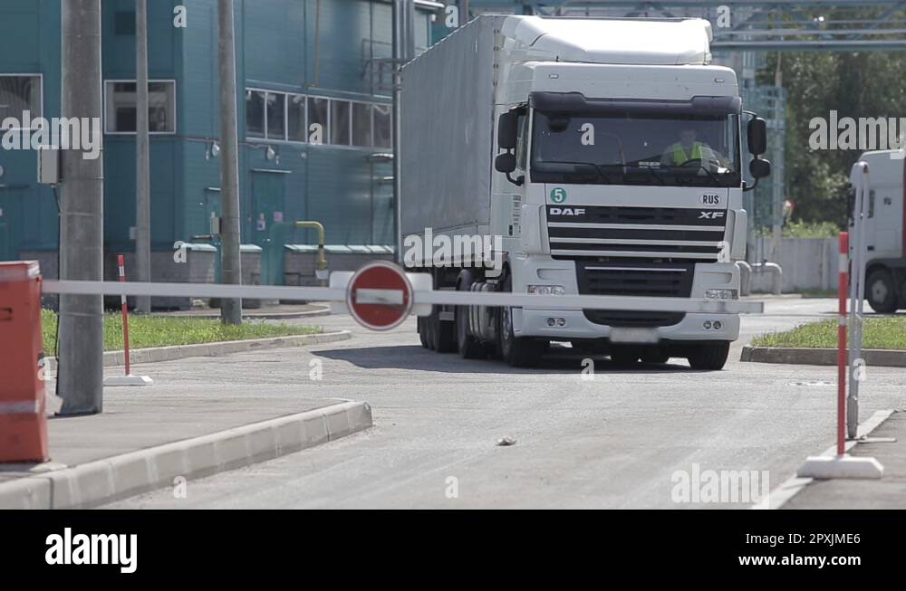 Cargo loading system Stock Videos & Footage - HD and 4K Video Clips - Alamy
