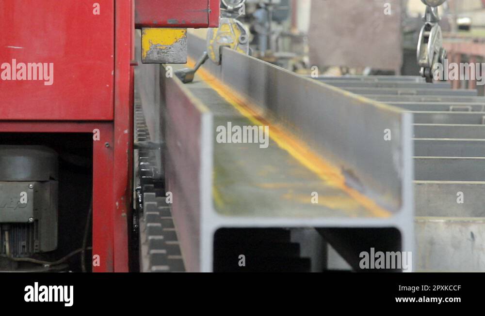 Horizontal i beam Stock Videos & Footage - HD and 4K Video Clips - Alamy