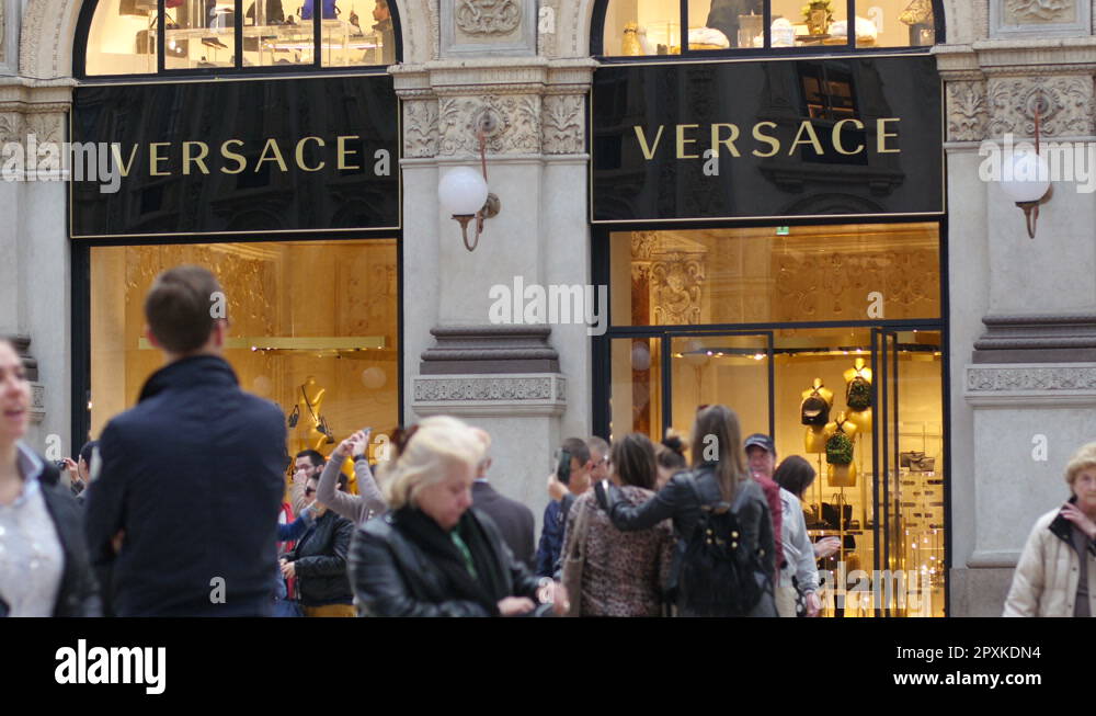 Versace fashion Stock Videos & Footage - HD and 4K Video Clips - Alamy