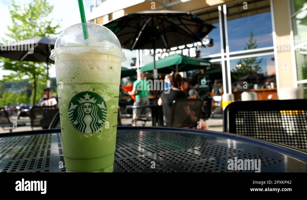 Starbucks tea starbucks Stock Videos & Footage - HD and 4K Video Clips ...