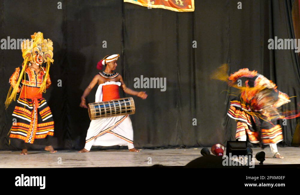 Sri Lankan dancers in traditional costumes perform Stock Video Footage ...