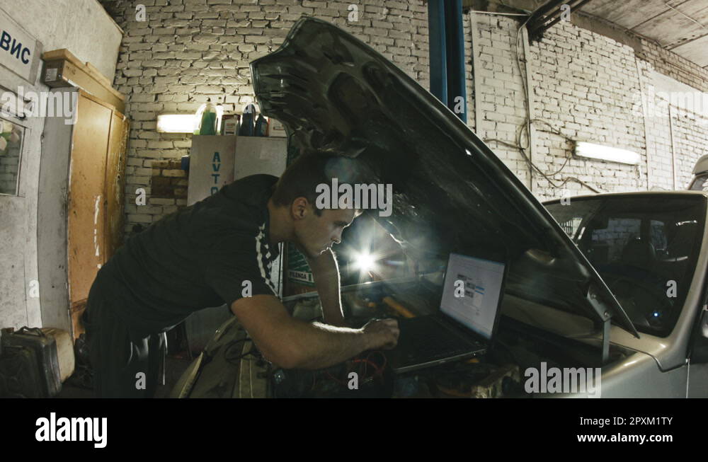 Car computer diagnostics service Stock Videos & Footage - HD and 4K ...