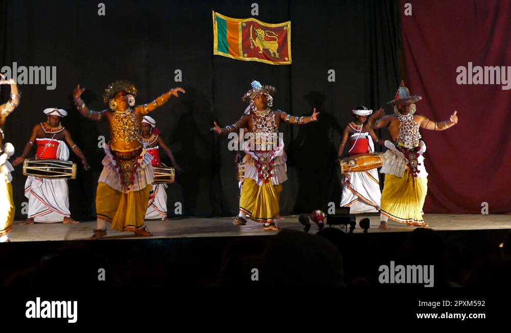 Sri Lankan dancers in traditional costumes perform Stock Video Footage ...