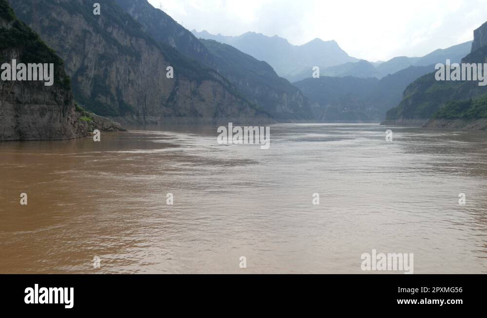 Yangtze river gorge Stock Videos & Footage - HD and 4K Video Clips - Alamy