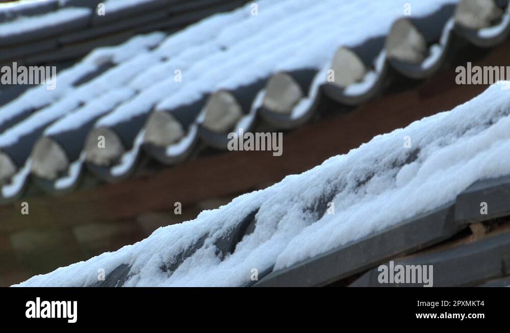 Korean traditional house Han ok village in Seoul, Korea Stock Video ...