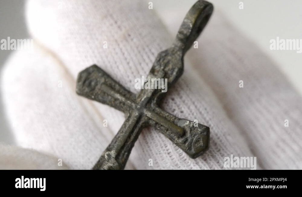 Pectoral crosses Stock Videos & Footage - HD and 4K Video Clips - Alamy