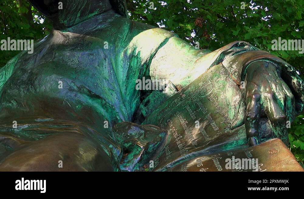 Anonymous statue Stock Videos & Footage - HD and 4K Video Clips - Alamy