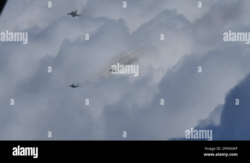 MiG 29 and MiG 21 In Flight UltraHD 4K. Russian Mikoyan Gurevich Combat ...