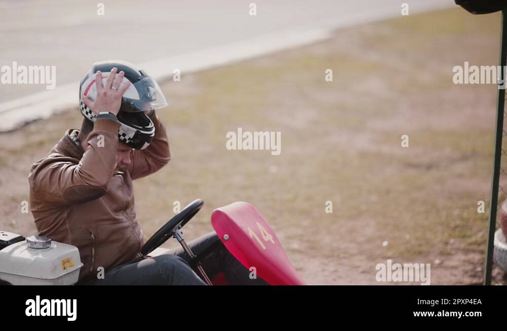 Go kart side view Stock Videos & Footage - HD and 4K Video Clips - Alamy