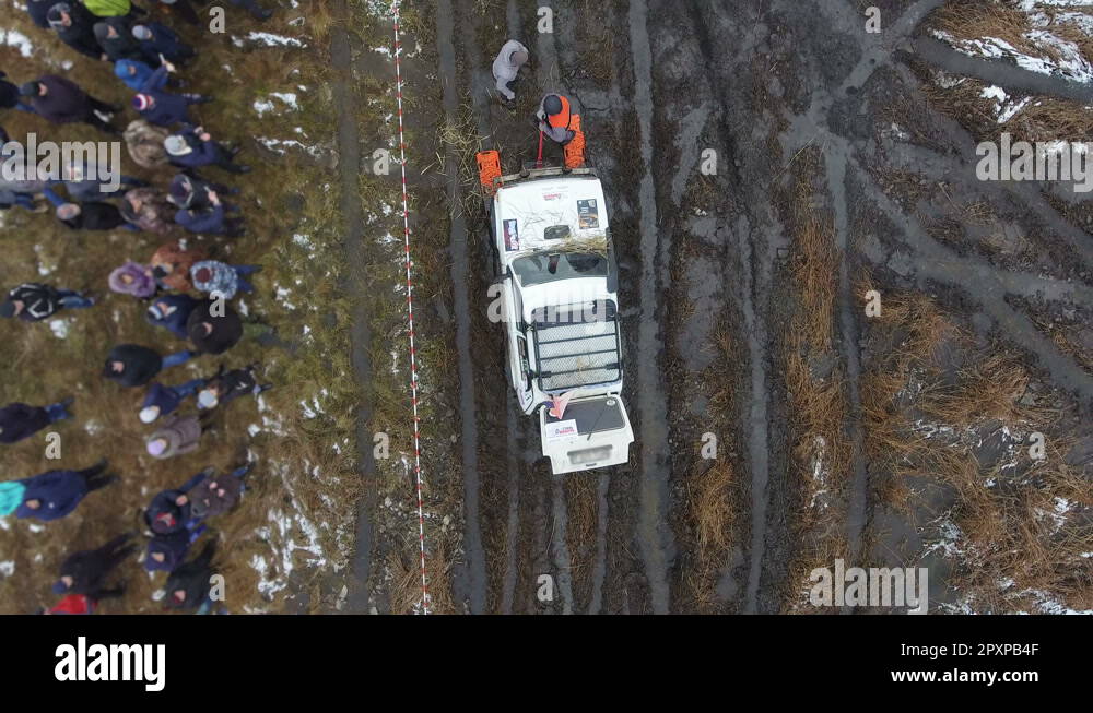 People stuck in mud Stock Videos & Footage - HD and 4K Video Clips - Alamy