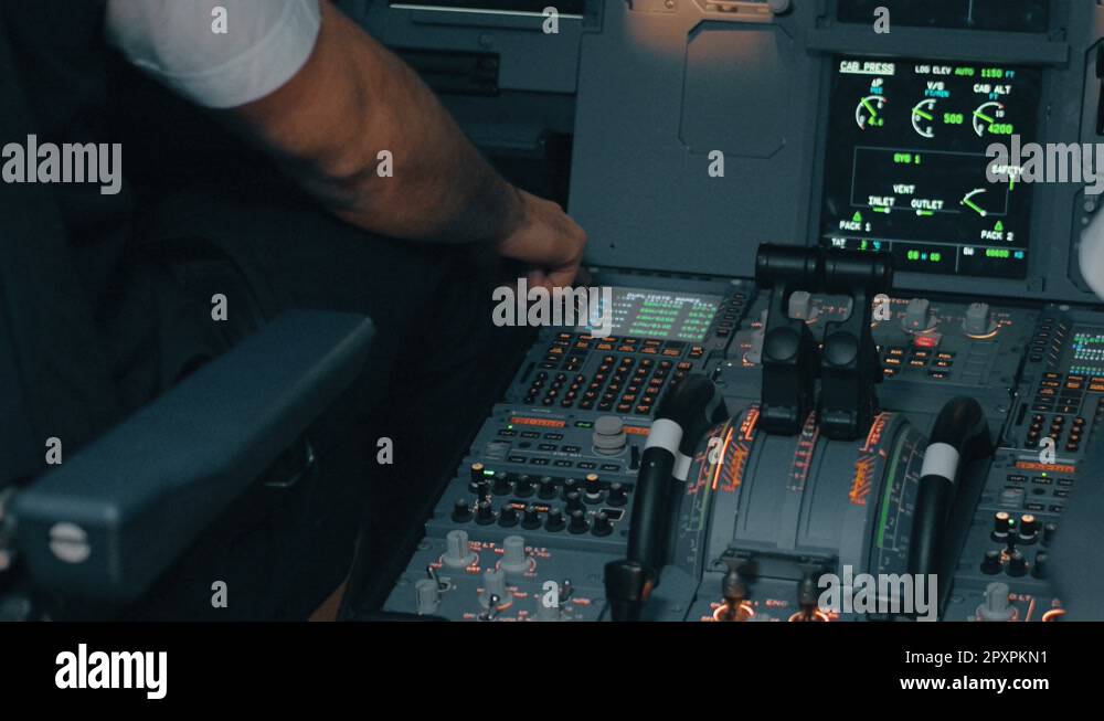 Airbus a321 cockpit Stock Videos & Footage - HD and 4K Video Clips - Alamy