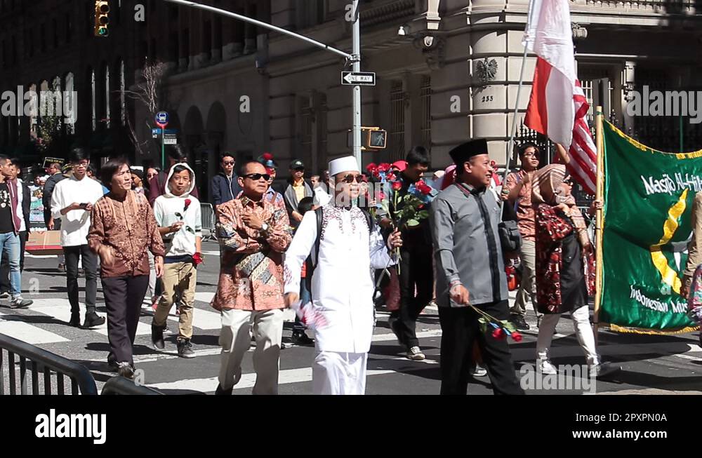 Parade street muslim festival Stock Videos & Footage - HD and 4K Video ...