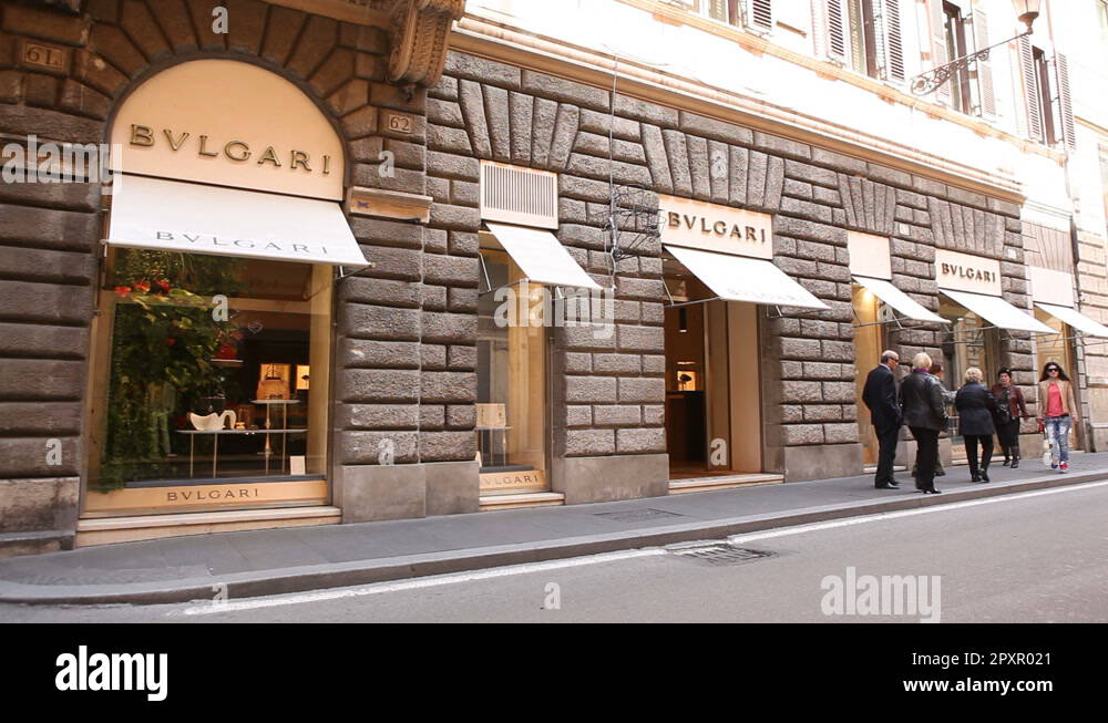 Bulgari boutique Stock Videos & Footage - HD and 4K Video Clips - Alamy