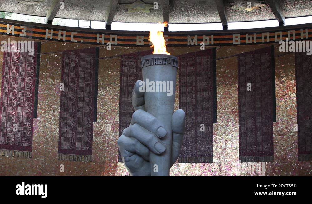 Eternal flame sculpture Stock Videos & Footage - HD and 4K Video Clips ...