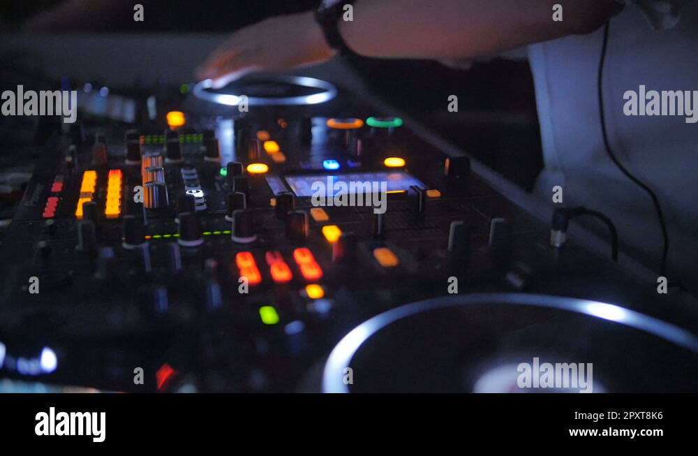 Atmospheric backlight Stock Videos & Footage - HD and 4K Video Clips ...