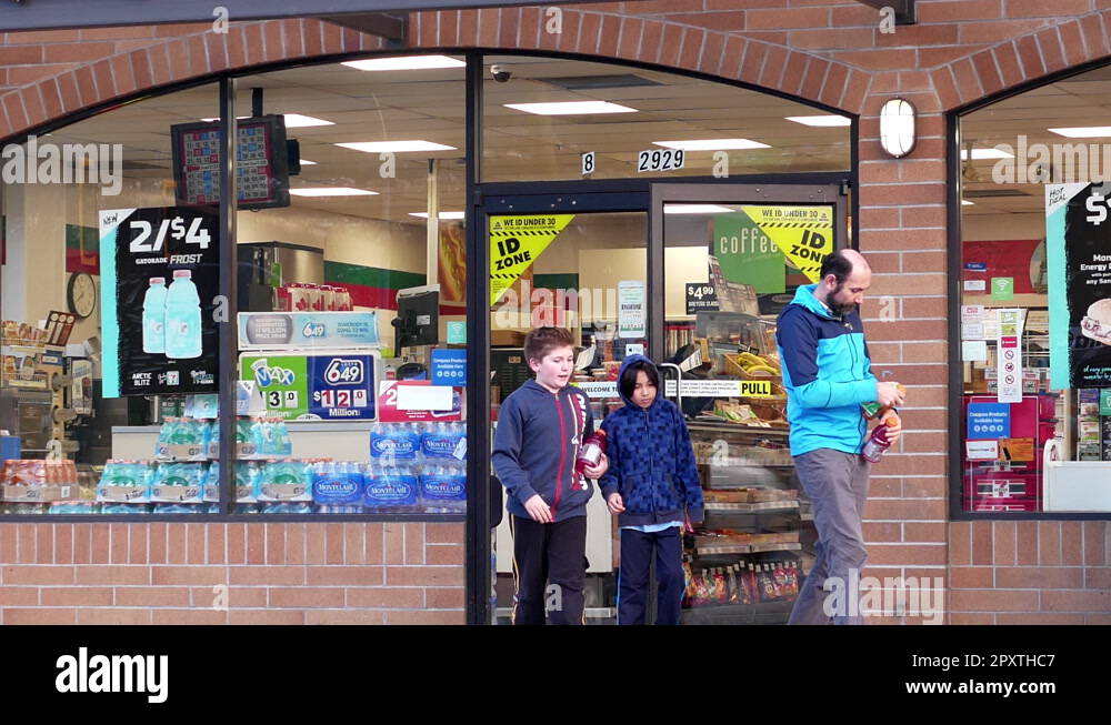 7eleven storefront Stock Videos & Footage - HD and 4K Video Clips - Alamy
