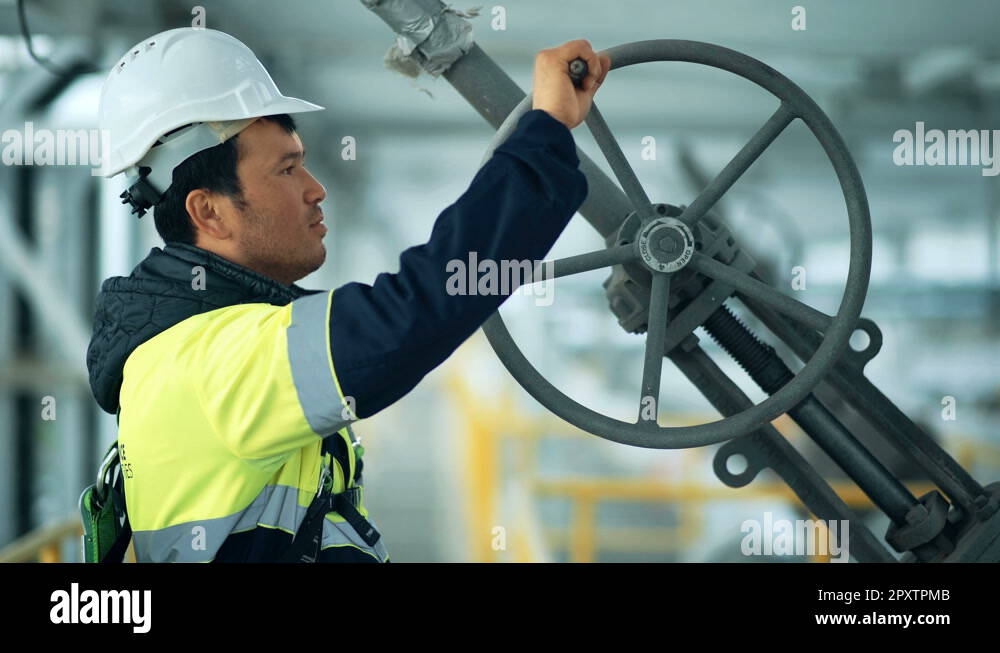 Oil Valve Turning Stock Videos And Footage Hd And 4k Video Clips Alamy