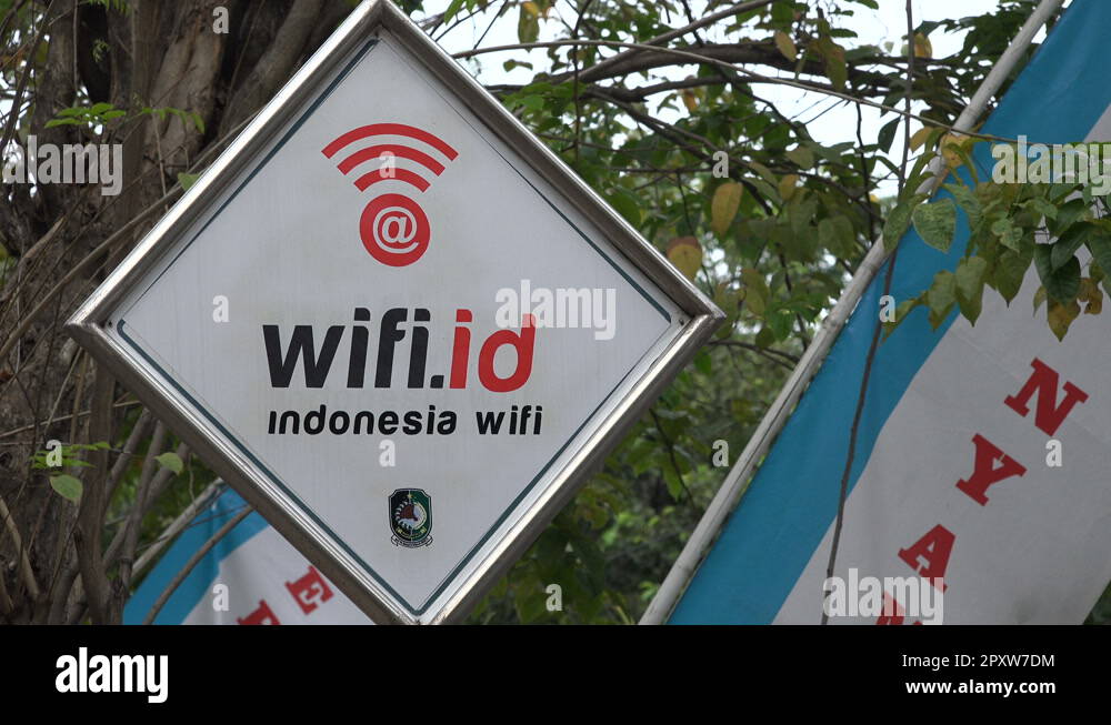Public Wireless Service Stock Videos And Footage Hd And 4k Video Clips