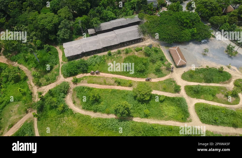 Elephant caravan Stock Videos & Footage - HD and 4K Video Clips - Alamy