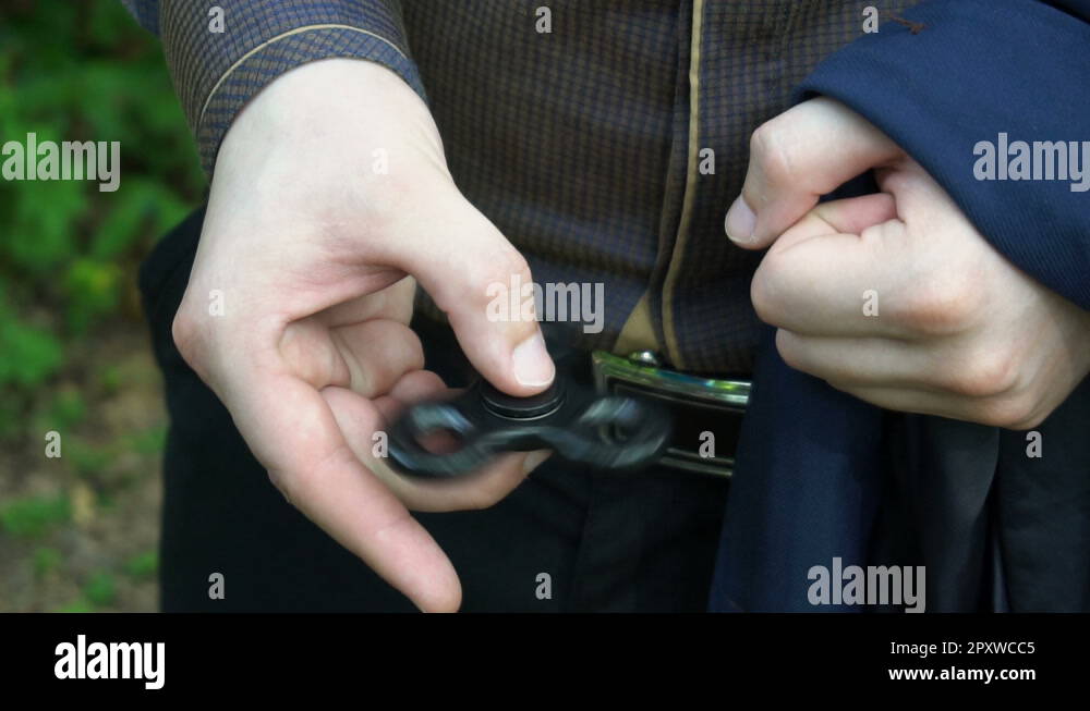 Black spinner Stock Videos & Footage - HD and 4K Video Clips - Alamy