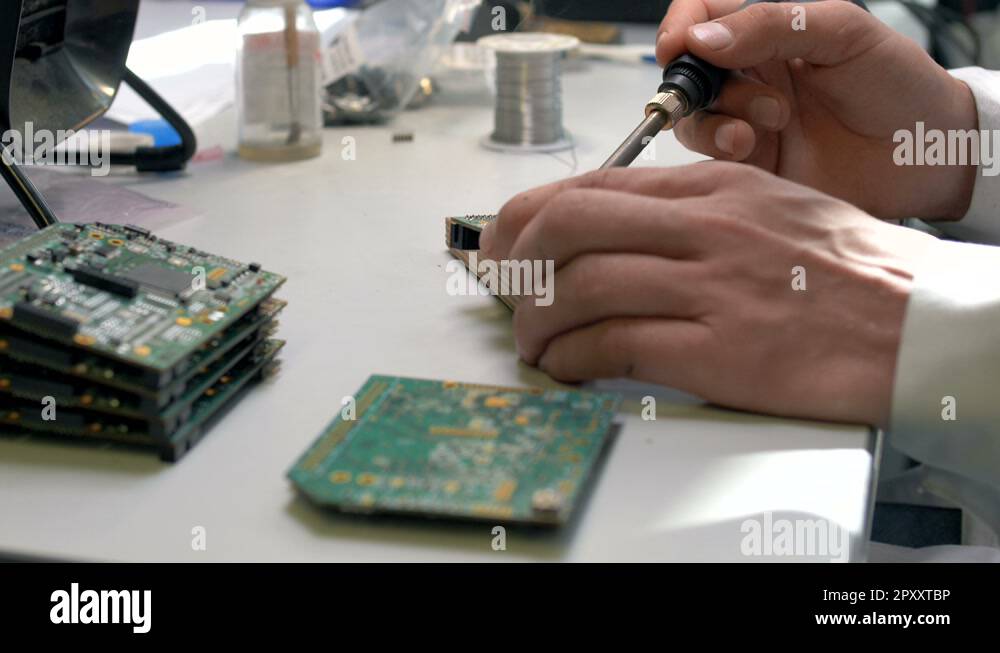 Manual manufacturing Stock Videos & Footage - HD and 4K Video Clips - Alamy