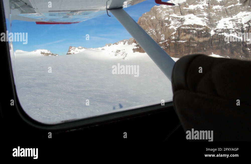 Airplane shadow building Stock Videos & Footage - HD and 4K Video Clips ...