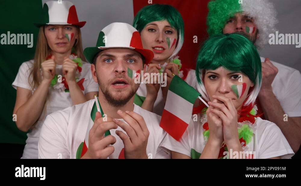 Group italians Stock Videos & Footage - HD and 4K Video Clips - Alamy