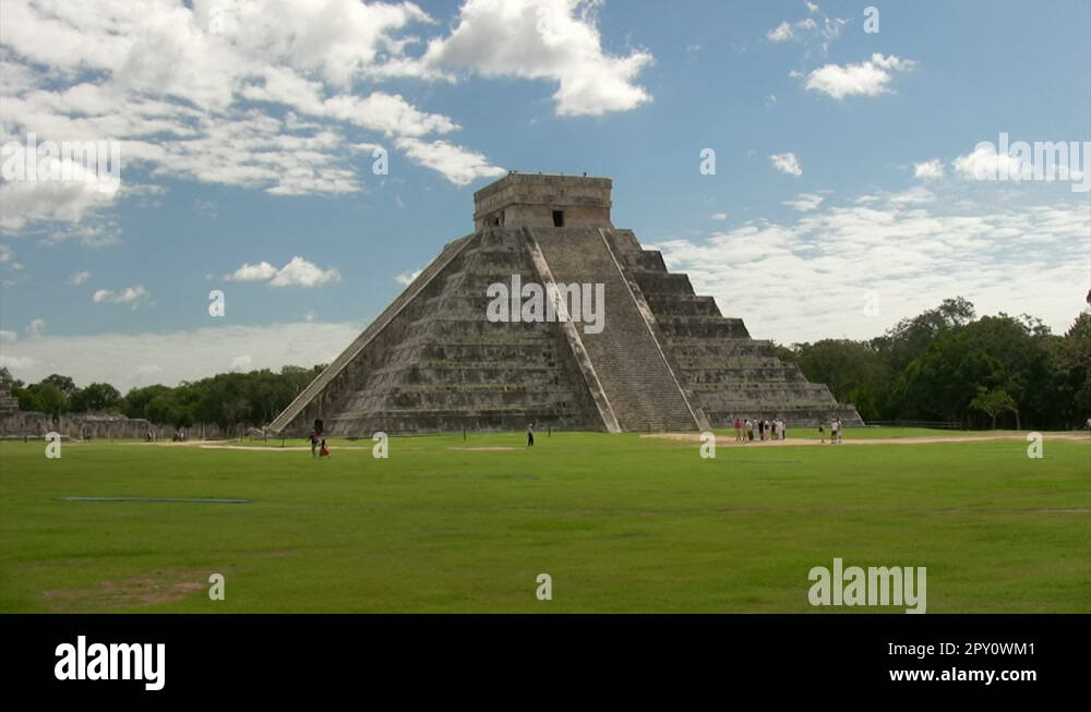 Kukulkan pyramid chichen itza Stock Videos & Footage - HD and 4K Video ...