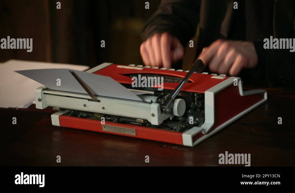 Man using typewriter Stock Videos & Footage - HD and 4K Video Clips - Alamy