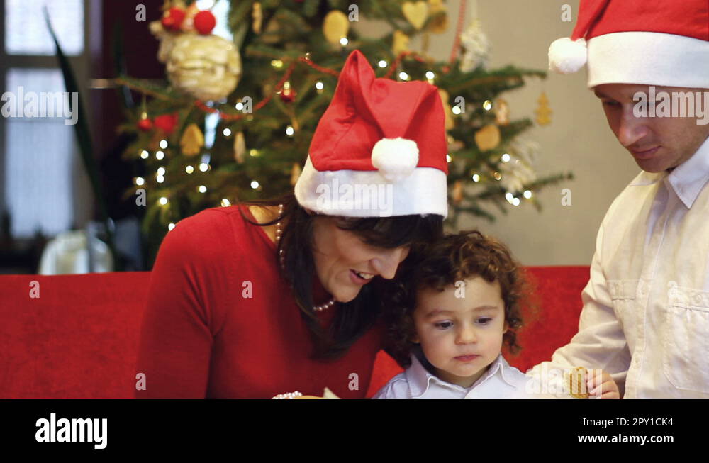 Family viewing Stock Videos & Footage - HD and 4K Video Clips - Alamy