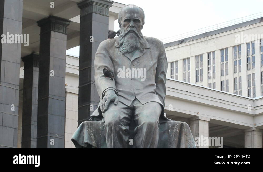 Statue of lenin Stock Videos & Footage - HD and 4K Video Clips - Alamy