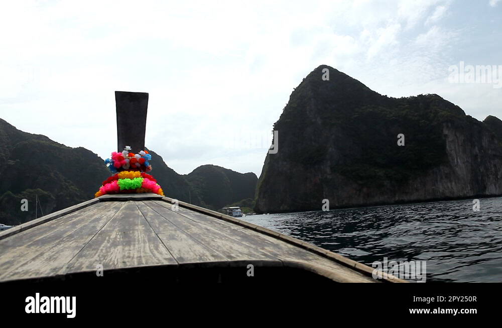 Tropical beach, traditional long tail boat, Maya Bay, Thailand, Phi Phi ...