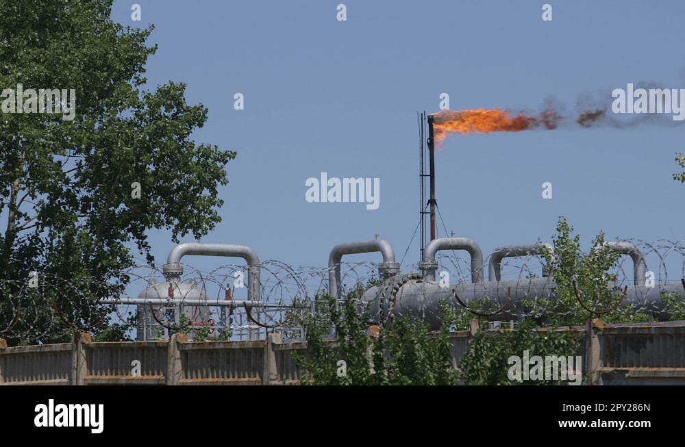 Gas flare flare stack site Stock Videos & Footage - HD and 4K Video ...