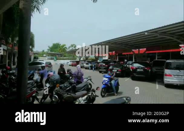 Surabaya, East Java, Indonesia, 20-1212024: 4K The atmosphere in the ...