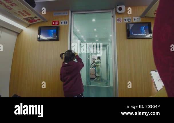 Inside dustbin Stock Videos & Footage - HD and 4K Video Clips - Alamy