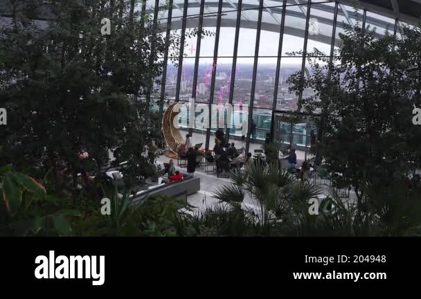 Curved glass ceiling Stock Videos & Footage - HD and 4K Video Clips - Alamy