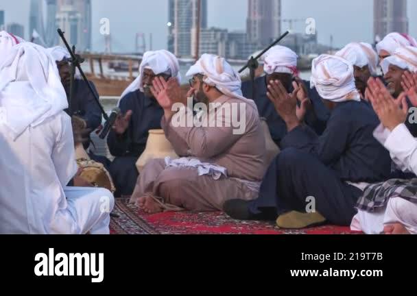 Qatar traditional folklore dance (Ardah dance) in Katara 14th ...