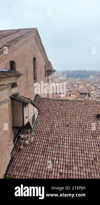 BOLOGNA, ITALY - DECEMBER 07, 2024: Panorama of The Old Town of city of ...