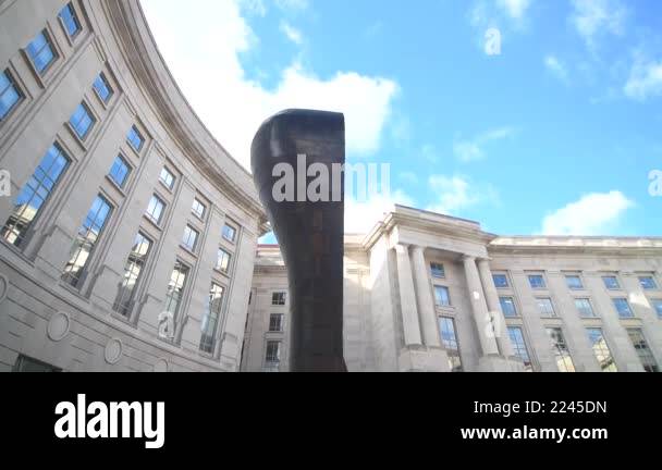 Woodrow wilson plaza Stock Videos & Footage - HD and 4K Video Clips - Alamy