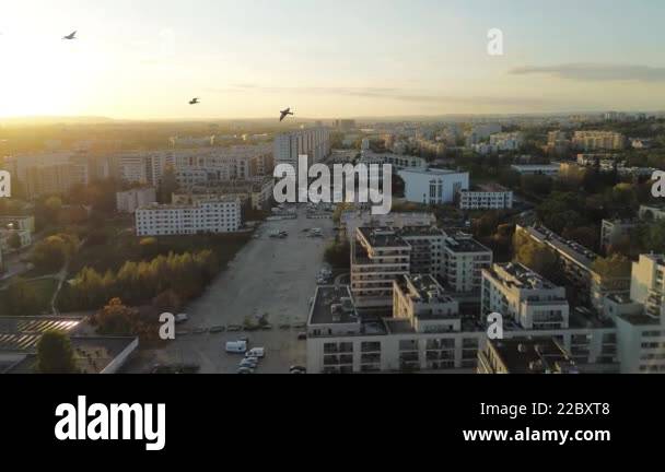 Skyline complex Stock Videos & Footage - HD and 4K Video Clips - Alamy