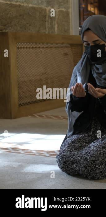 Hijab Muslim Woman, Masked muslim woman praying footage, masked muslim ...